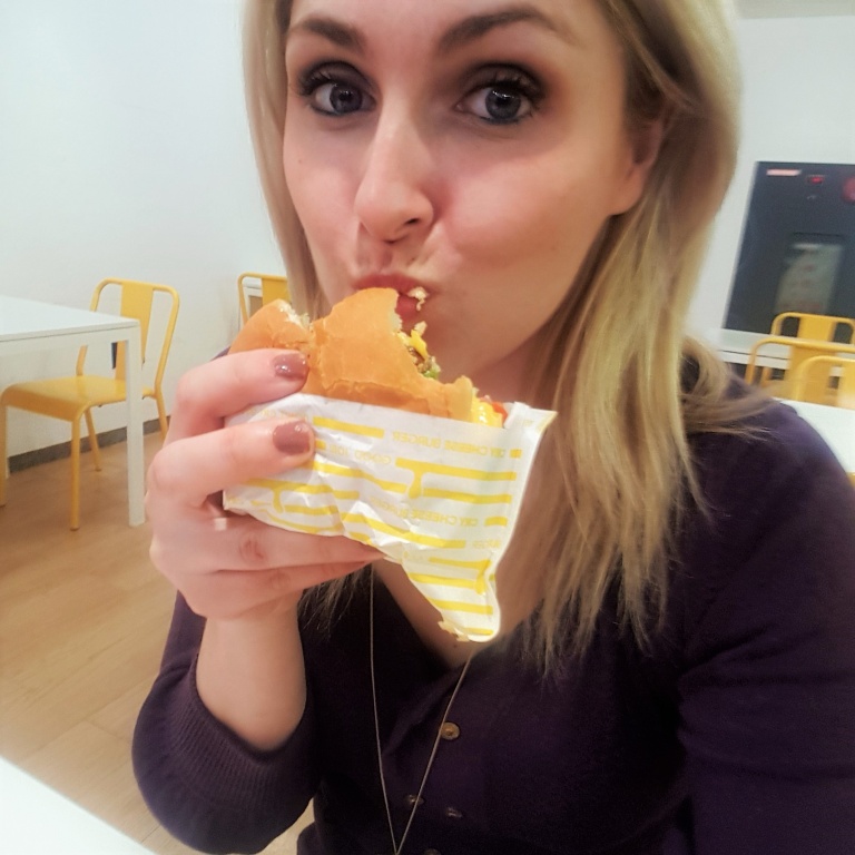 Seoul Food: Cry Cheese Burger, In-N-Out Burger done Gangnam Style